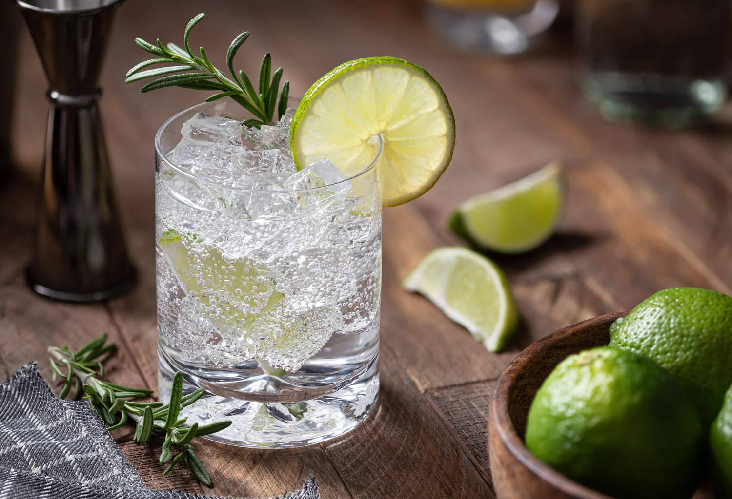 Cómo Preparar un Refrescante Tropical Gin – Gin Elemental